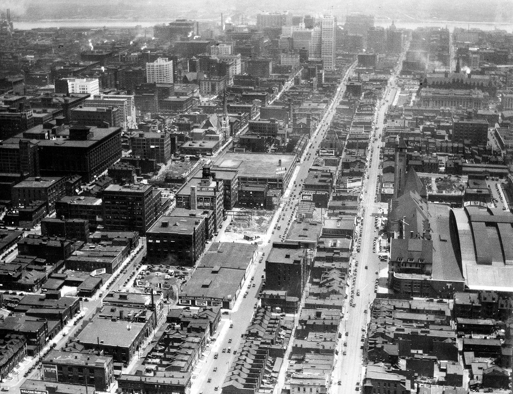 Historical Photos of St. Louis Capture the Great Violence of "Urban ...