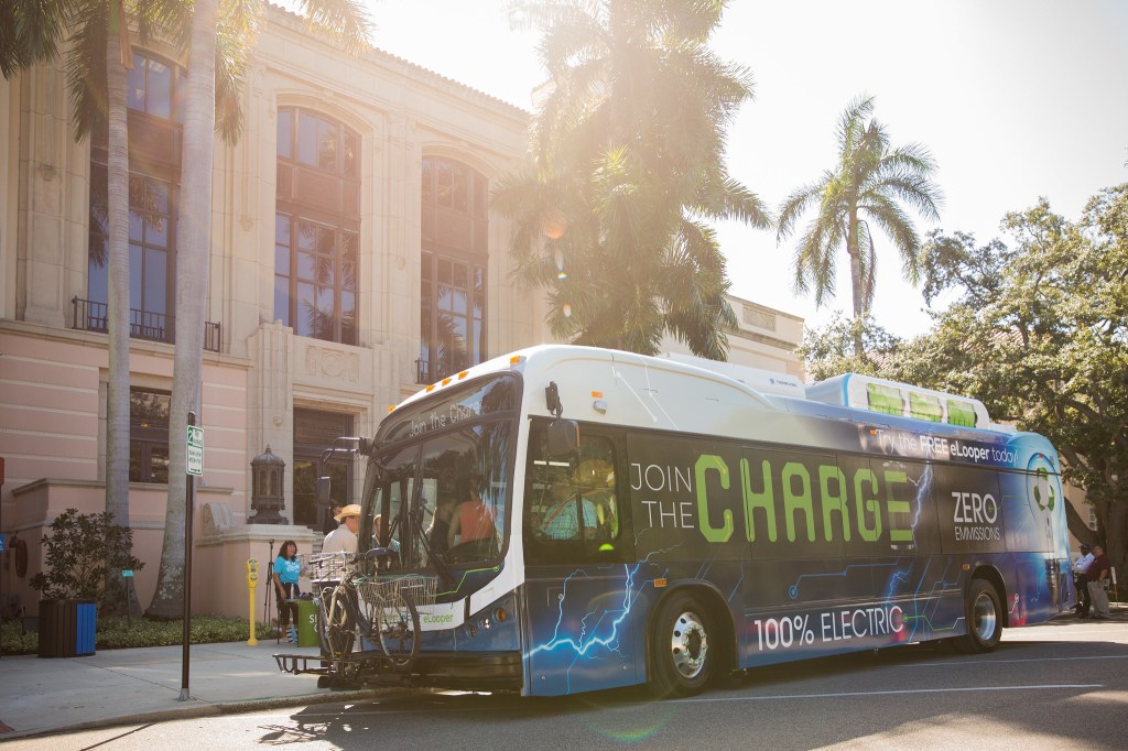 Are Uber and Lyft the Future of Transit? Not So Fast — Streetsblog USA