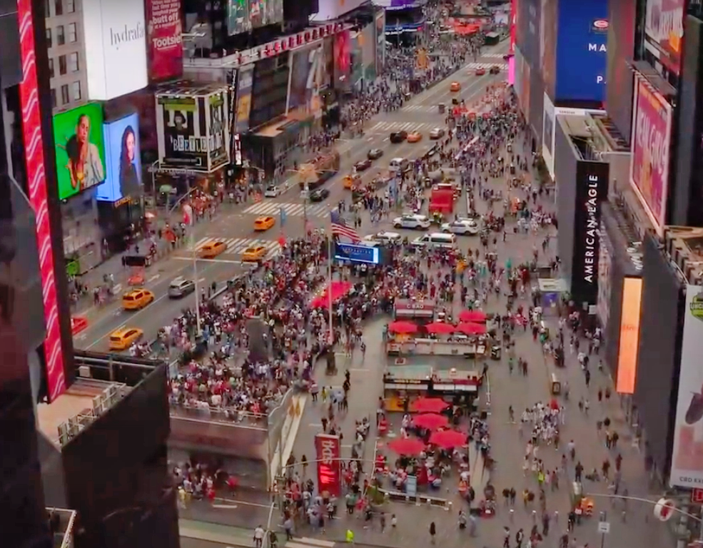 TACTICAL URBANISM: Let's Make More Plazas — Streetsblog USA