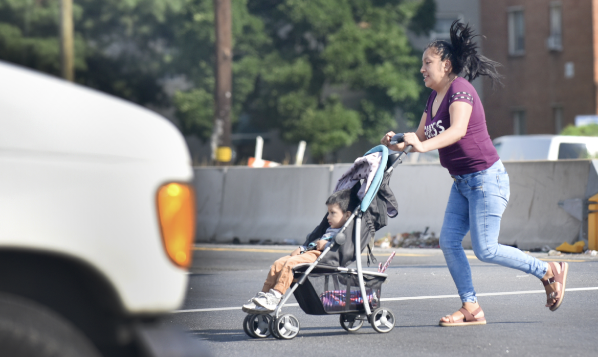 Bad Road Design Is Stoking the U.S. Pedestrian Death Crisis: Report ...